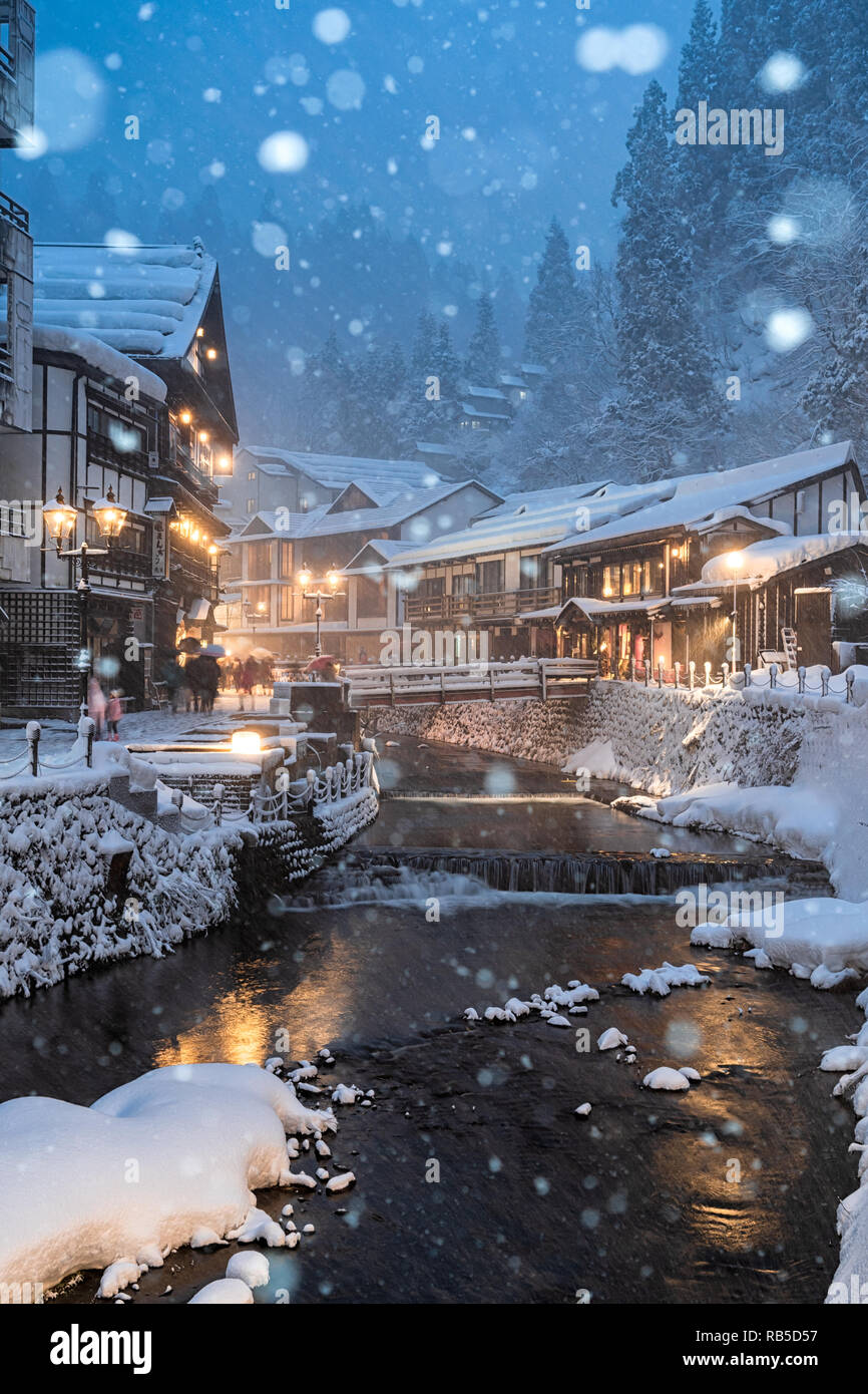 Ginzan onsen hi-res stock photography and images - Alamy