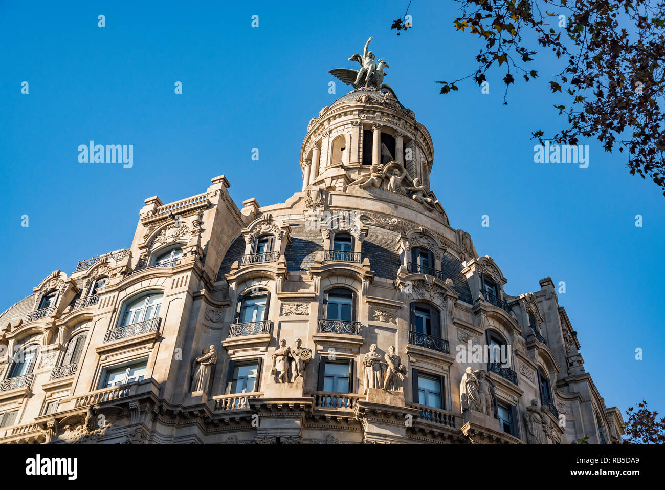 Historic barcelona building hi-res stock photography and images - Alamy