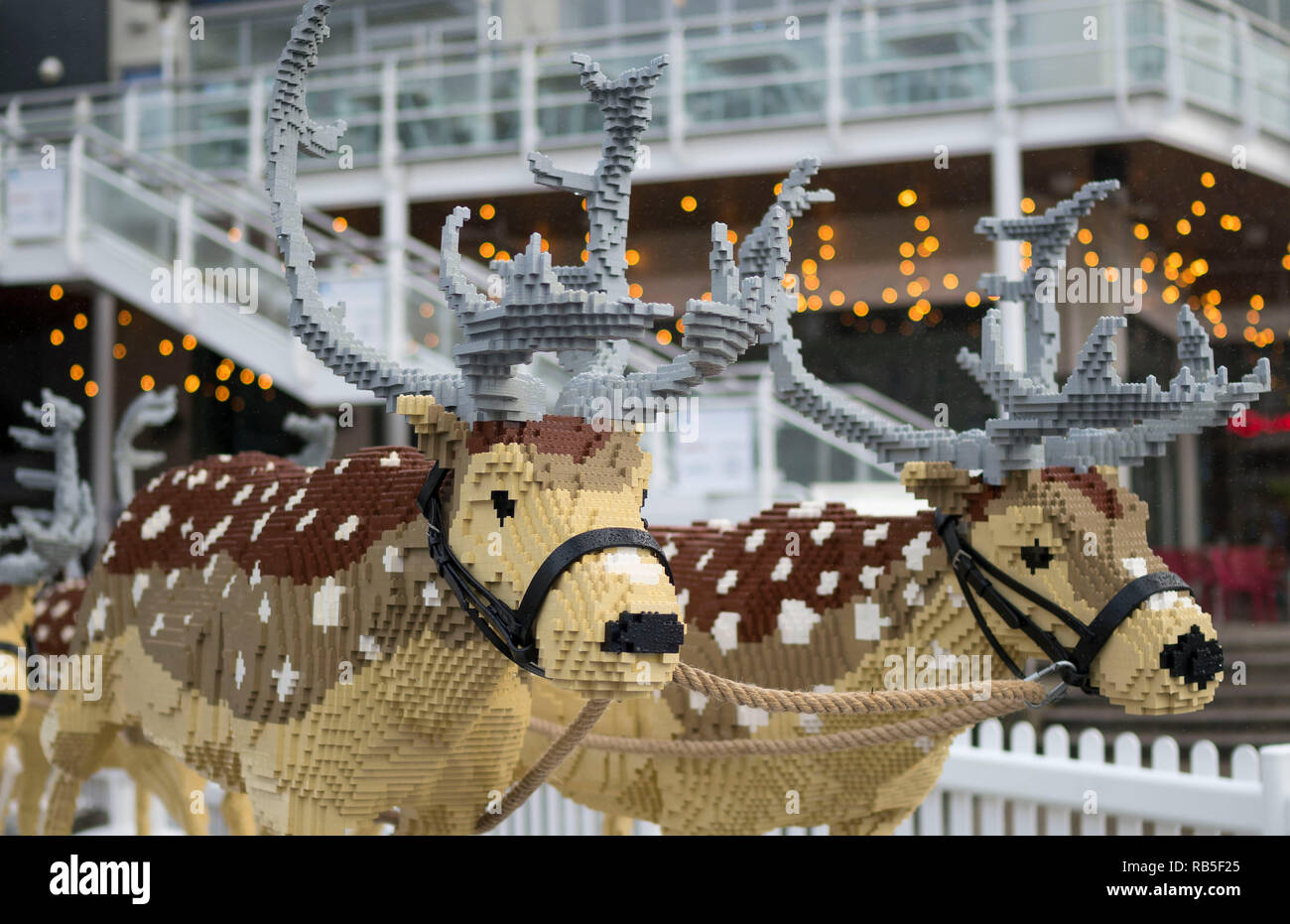 A Santa Sleigh with 8 reindeer made using 750,000 LEGO bricks at Tacoma ...