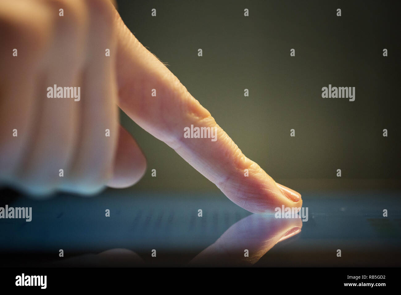 Sensor screen hi-res stock photography and images - Alamy