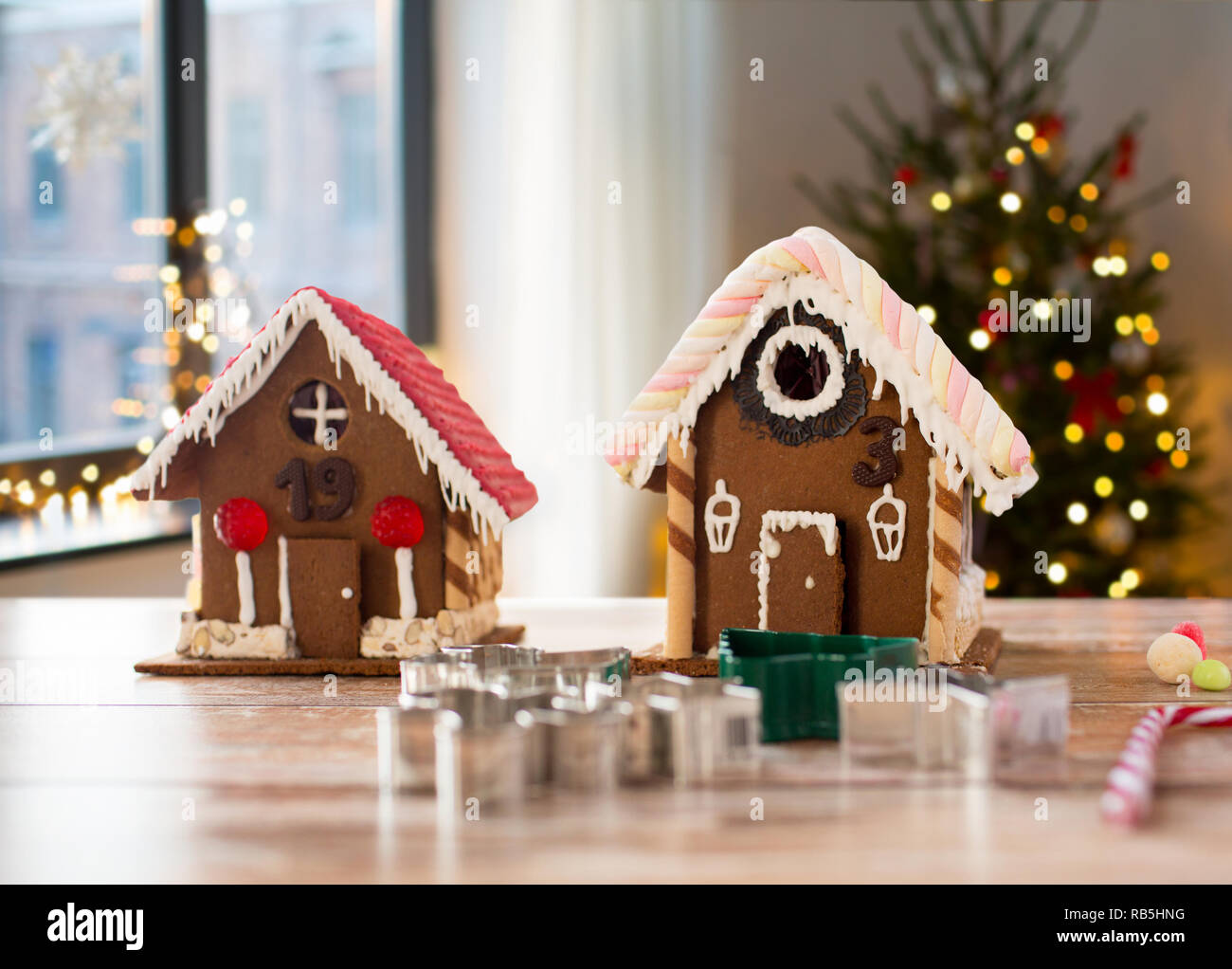 close up of christmas gingerbread houses at home Stock Photo - Alamy