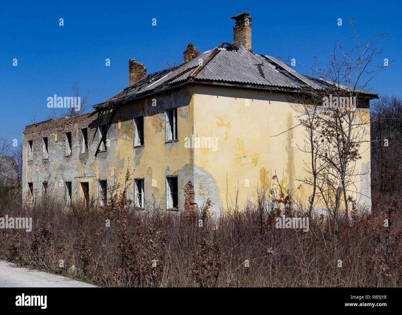 Army barracks architecture hi-res stock photography and images - Alamy