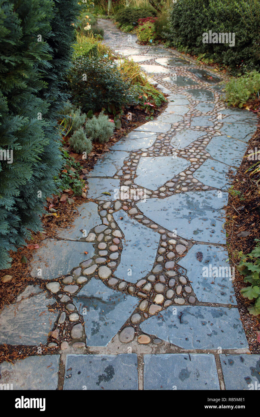 Greenery pathway hi-res stock photography and images - Alamy