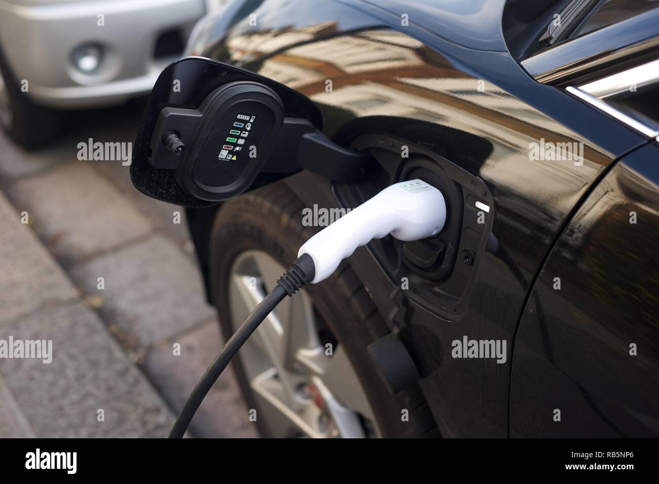 electric vehicles being charged Stock Photo - Alamy