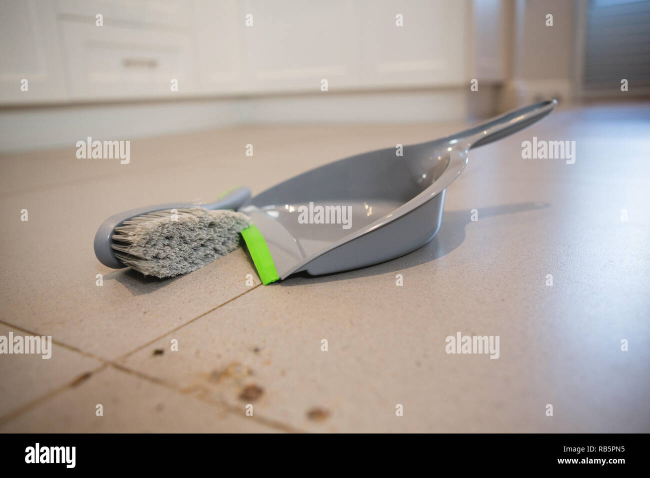 Dust pan hi-res stock photography and images - Alamy