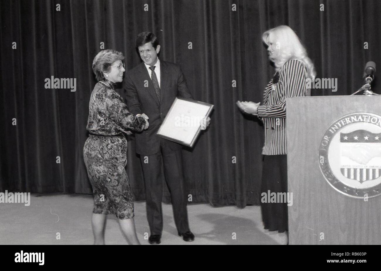 End World Hunger - Giving awards and recognition Stock Photo - Alamy