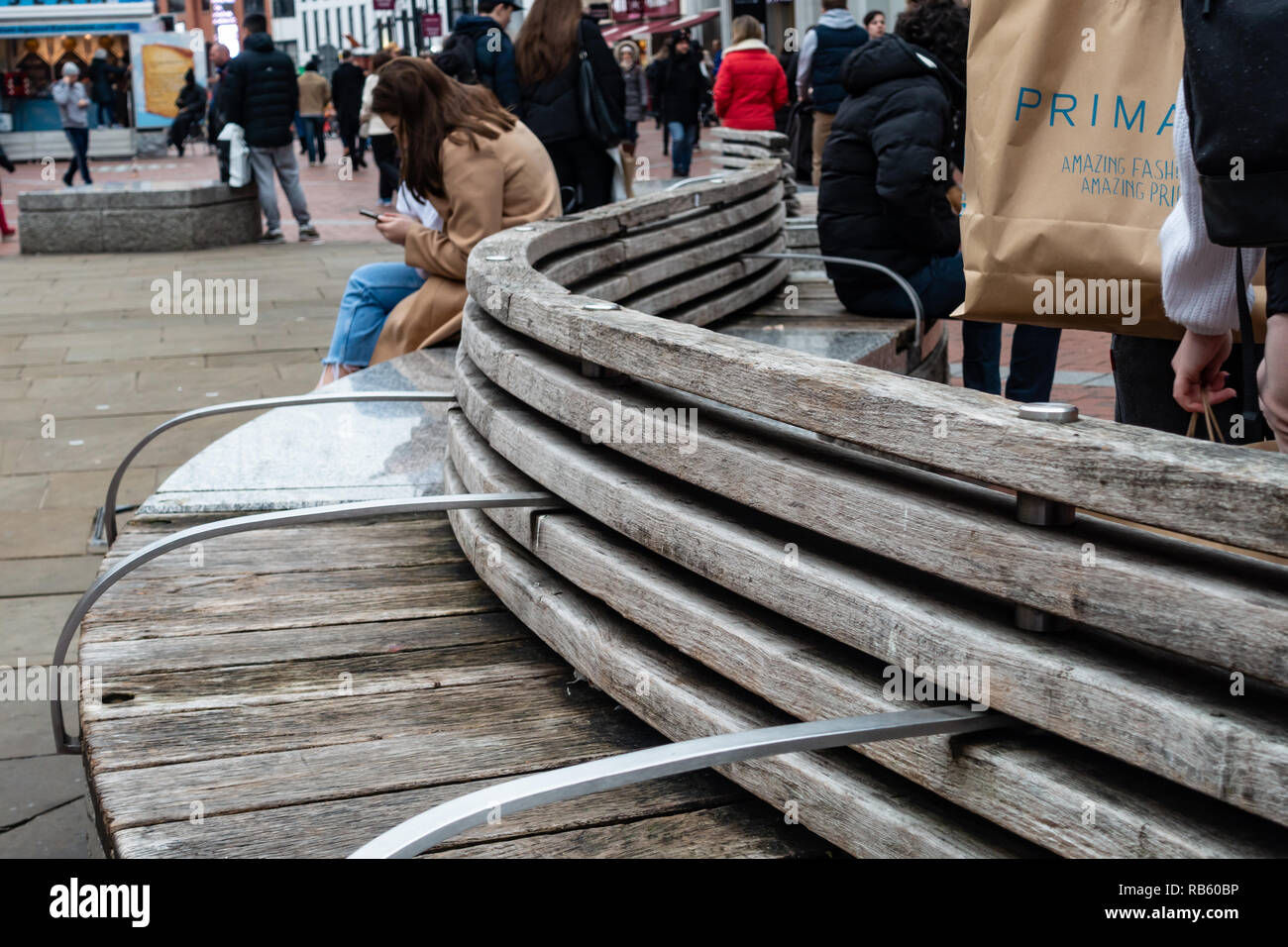 Curved seating hi-res stock photography and images - Alamy