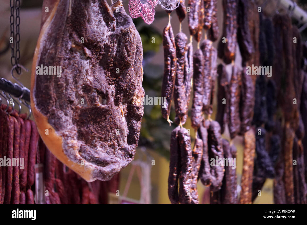 german sausage and meat at the market in Munchen Stock Photo - Alamy