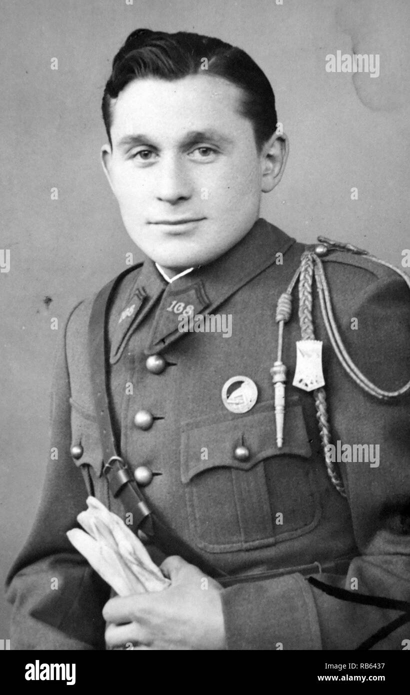 French world war two postcard showing a French soldier Stock Photo - Alamy