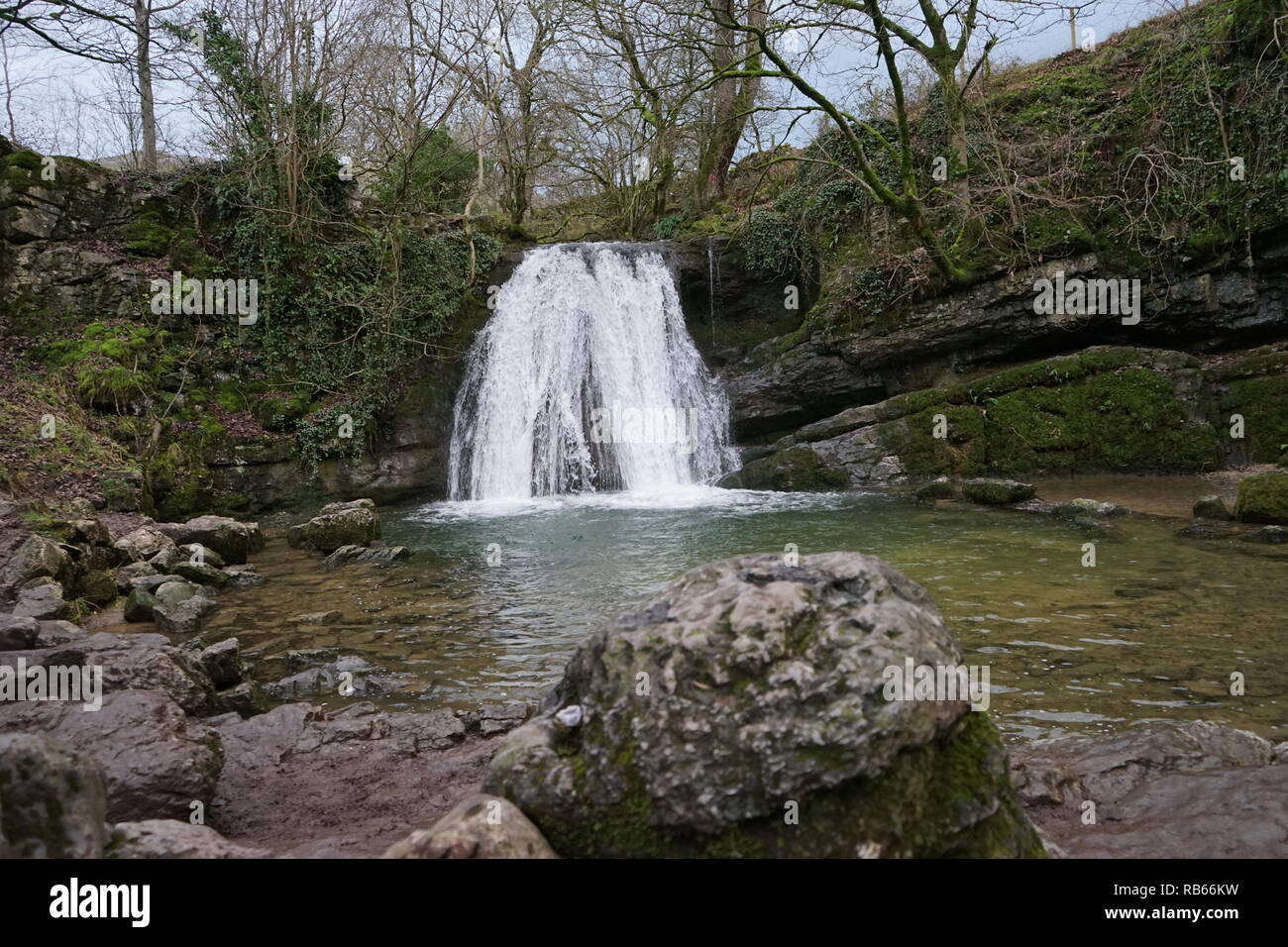 Clear waterfall hi-res stock photography and images - Alamy