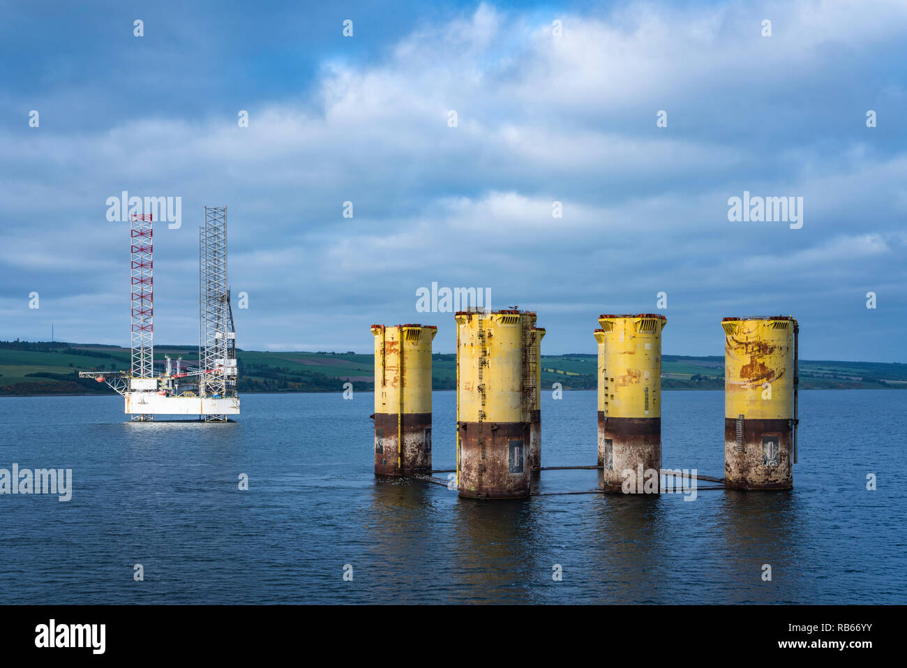 Offshore oil drilling platforms anchored in Cromarty Firth near ...