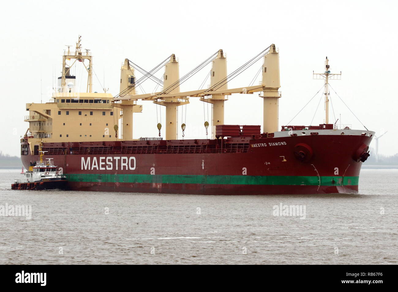 The bulk carrier Maestro Diamond happened on December 29, 2018 Bremerhaven on the Weser and ...