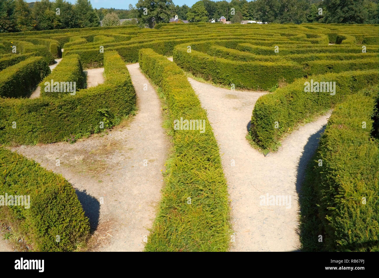 Impossible maze hi-res stock photography and images - Alamy
