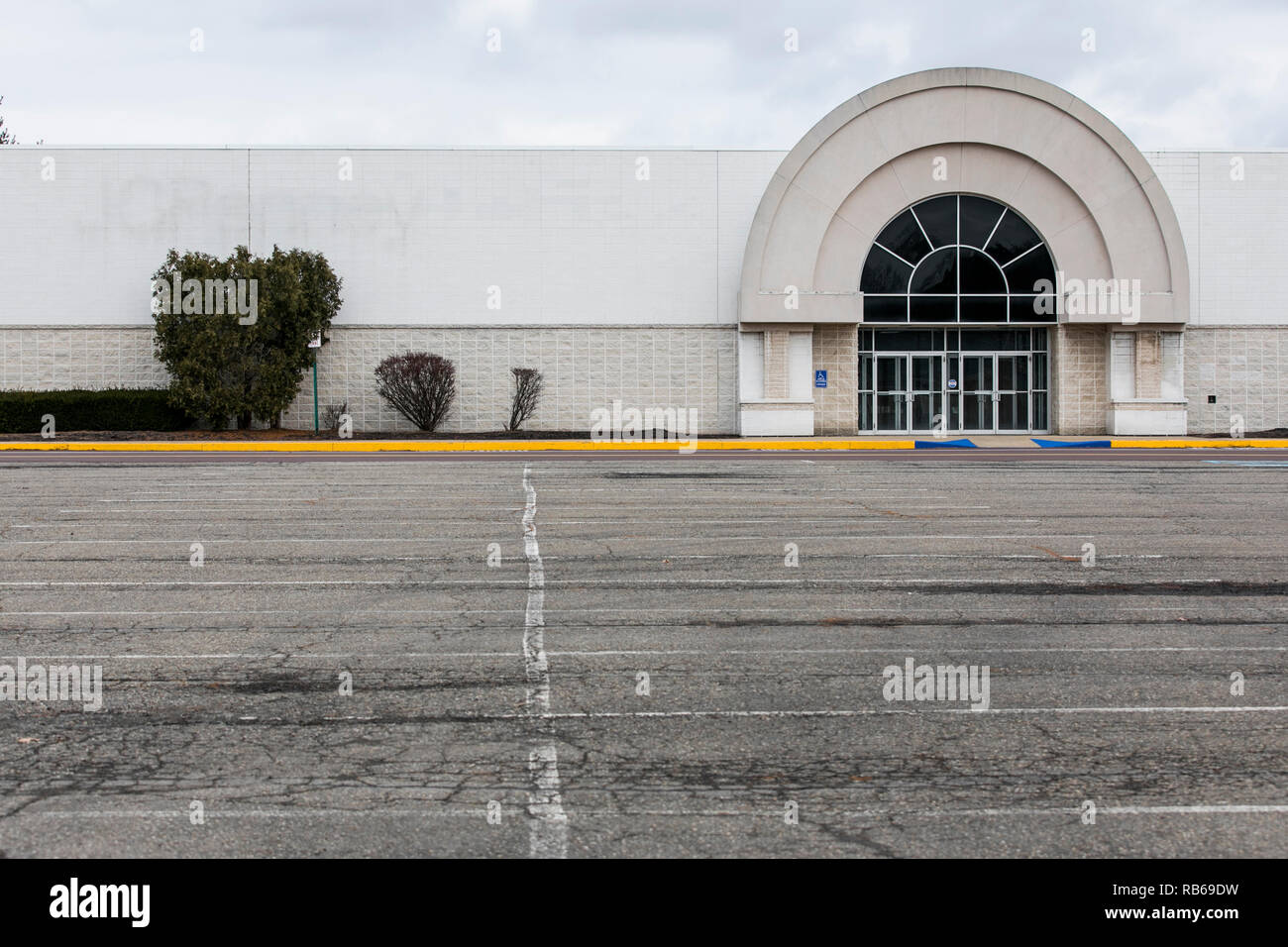 Jcpenney closed hi-res stock photography and images - Alamy