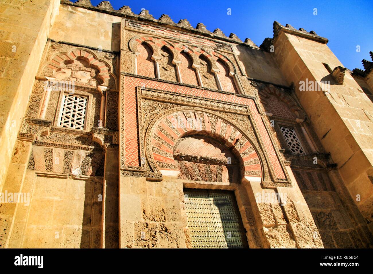 Colossal door hi-res stock photography and images - Alamy