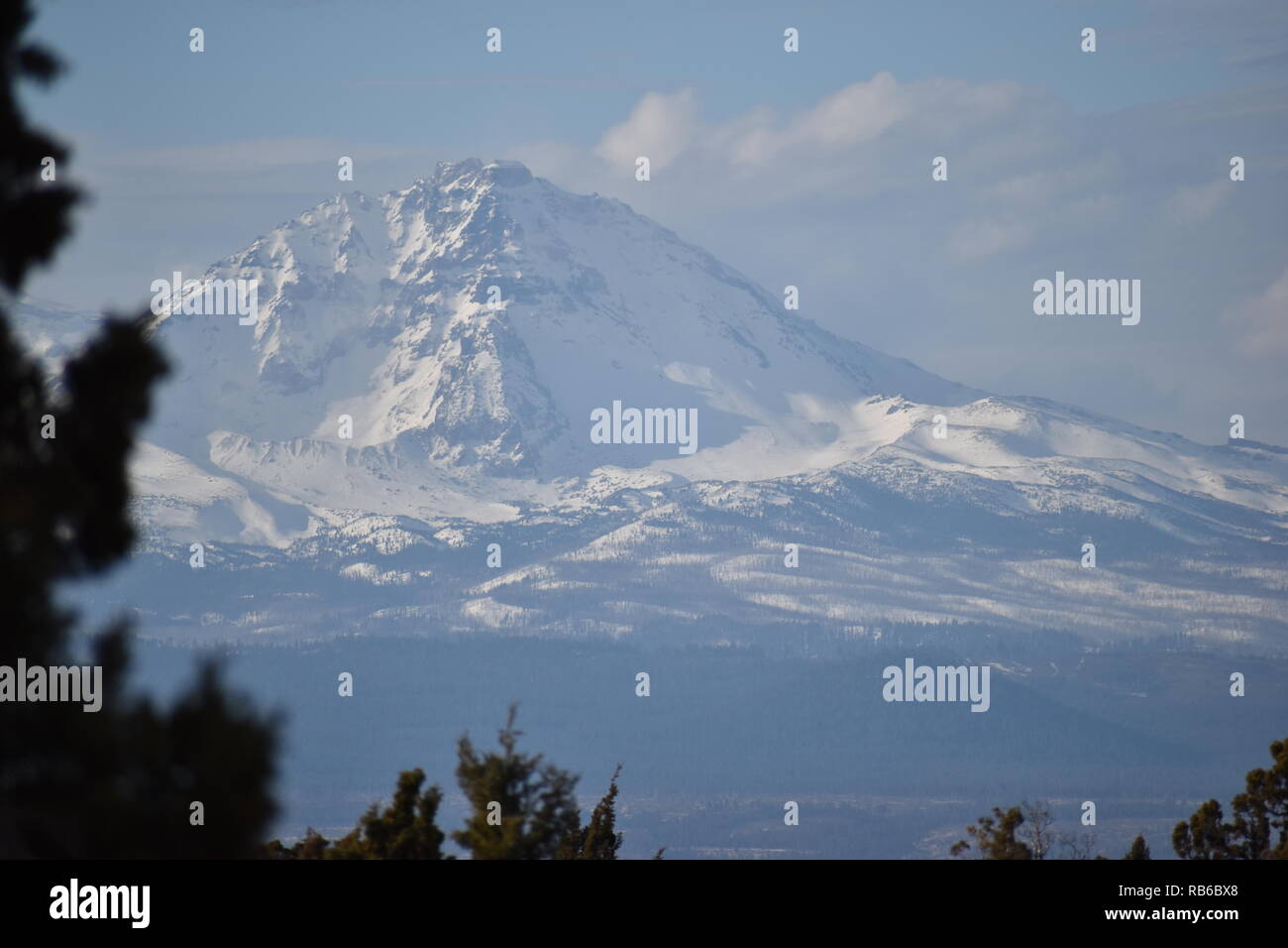 Oregon mountains in winter Stock Photo - Alamy