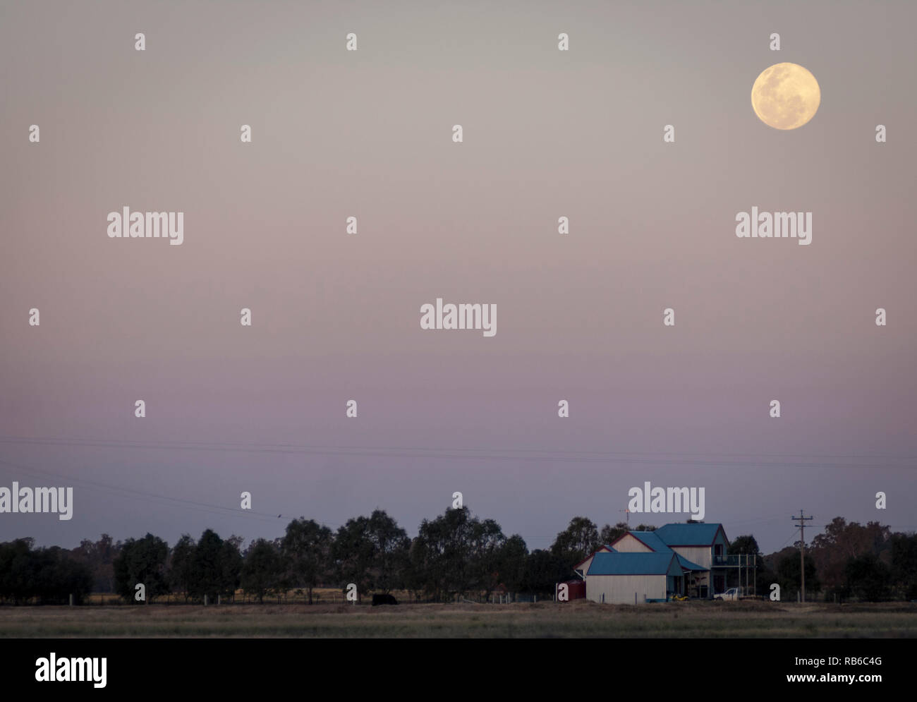 Bright moon australia hi-res stock photography and images - Alamy