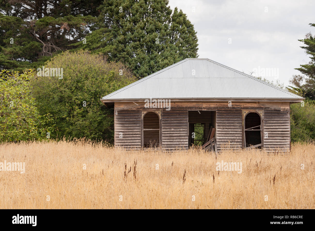 Old abandoned homestead, Australia Stock Photo - Alamy