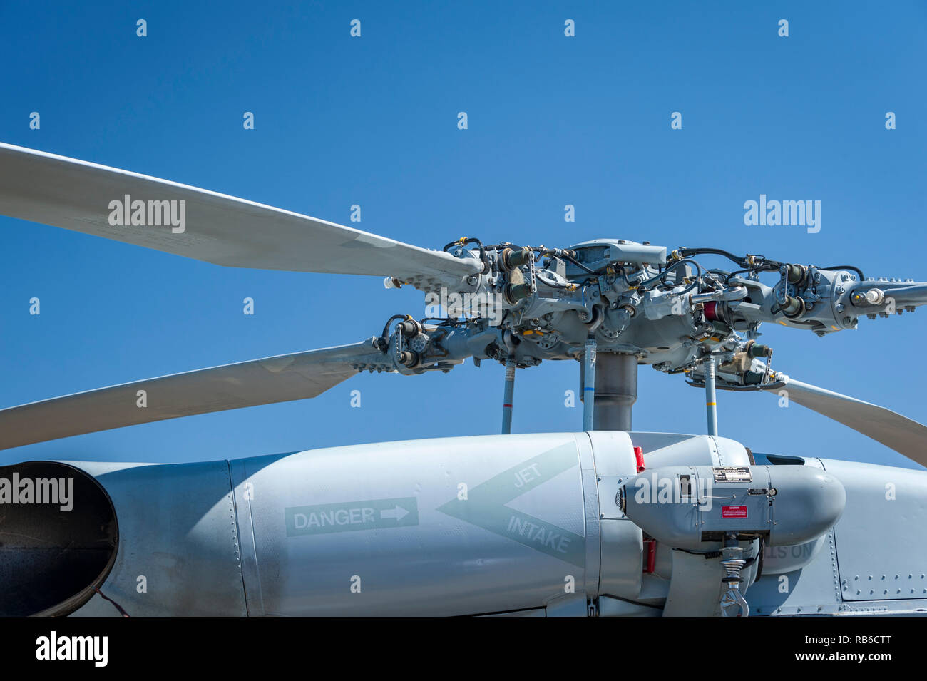 Helicopter rotor hi-res stock photography and images - Alamy