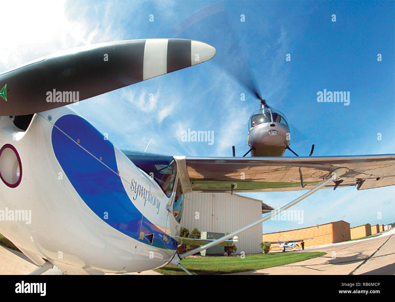 Fixed wing airplane hi-res stock photography and images - Alamy