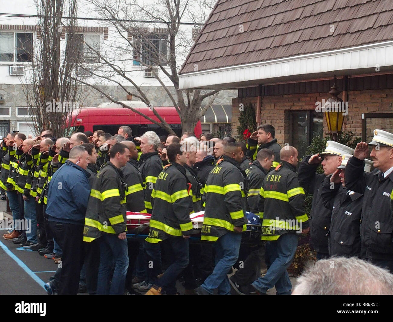 New York, New York, USA. 7th Jan, 2019. Bunting was place on the ...