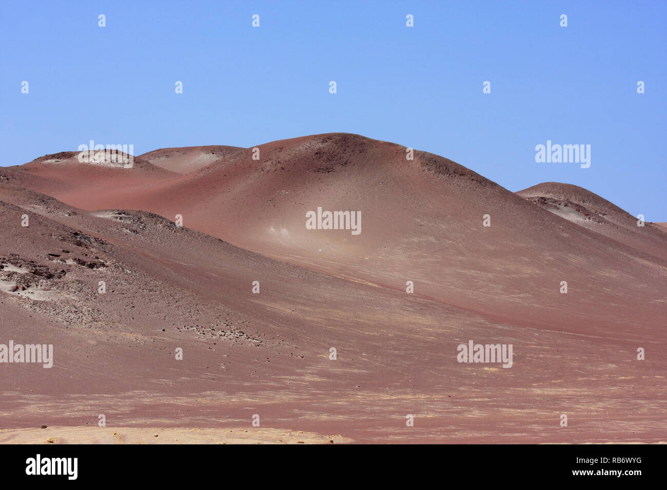 Desert in Paracas National Reserve, Peru Stock Photo - Alamy