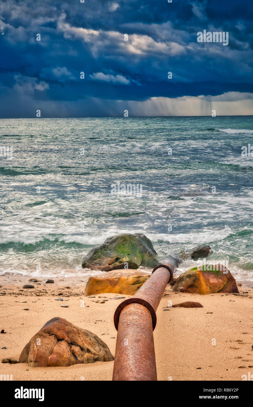 Water pollution beach pipe hi-res stock photography and images - Alamy