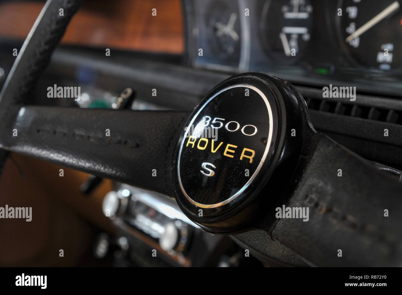 1976 Rover 3500S - manual gearbox V8 Rover P6 registered in 1977 after ...