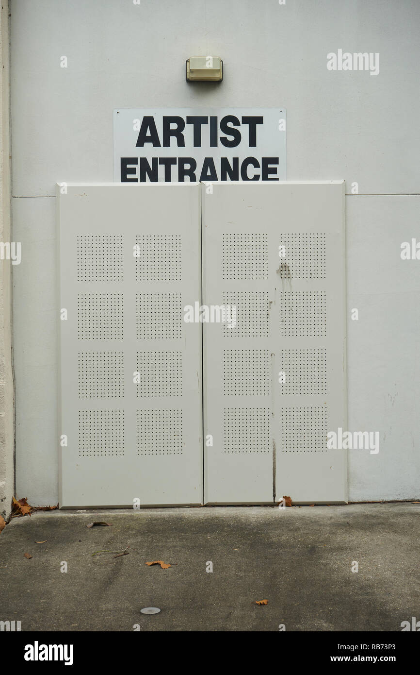 Auditorium signage hi-res stock photography and images - Alamy