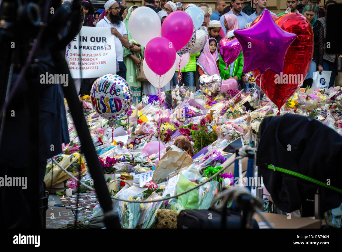 St Ann's Square Manchester Arena Attack Virgil Stock Photo - Alamy