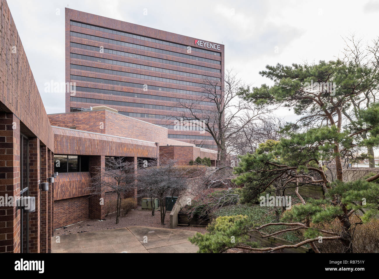 Exterior of the Westin Chicago Northwest hotel Stock Photo - Alamy