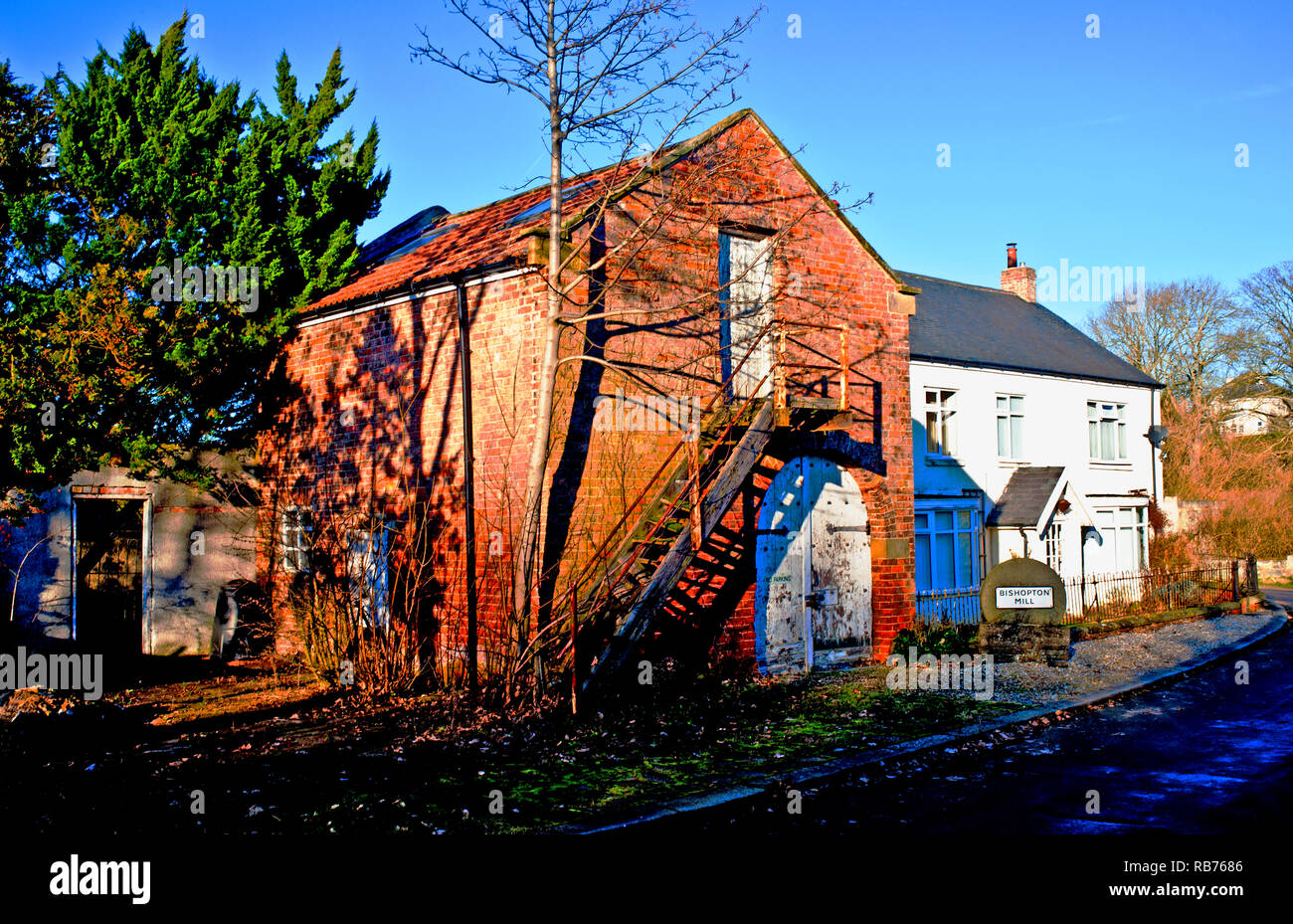 Whitton hi-res stock photography and images - Alamy