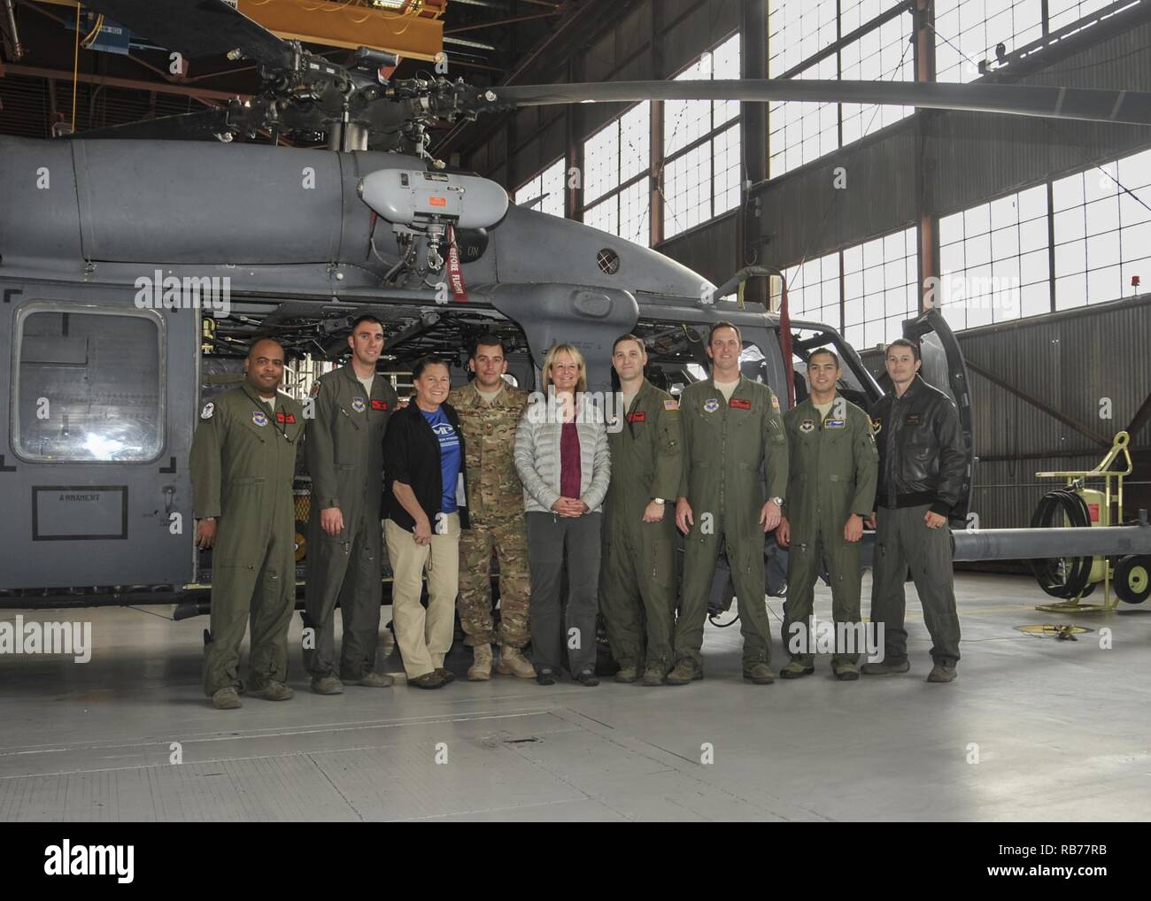 Carol Powell and Ronda Ramsier take a photo with 58th Special Operation ...