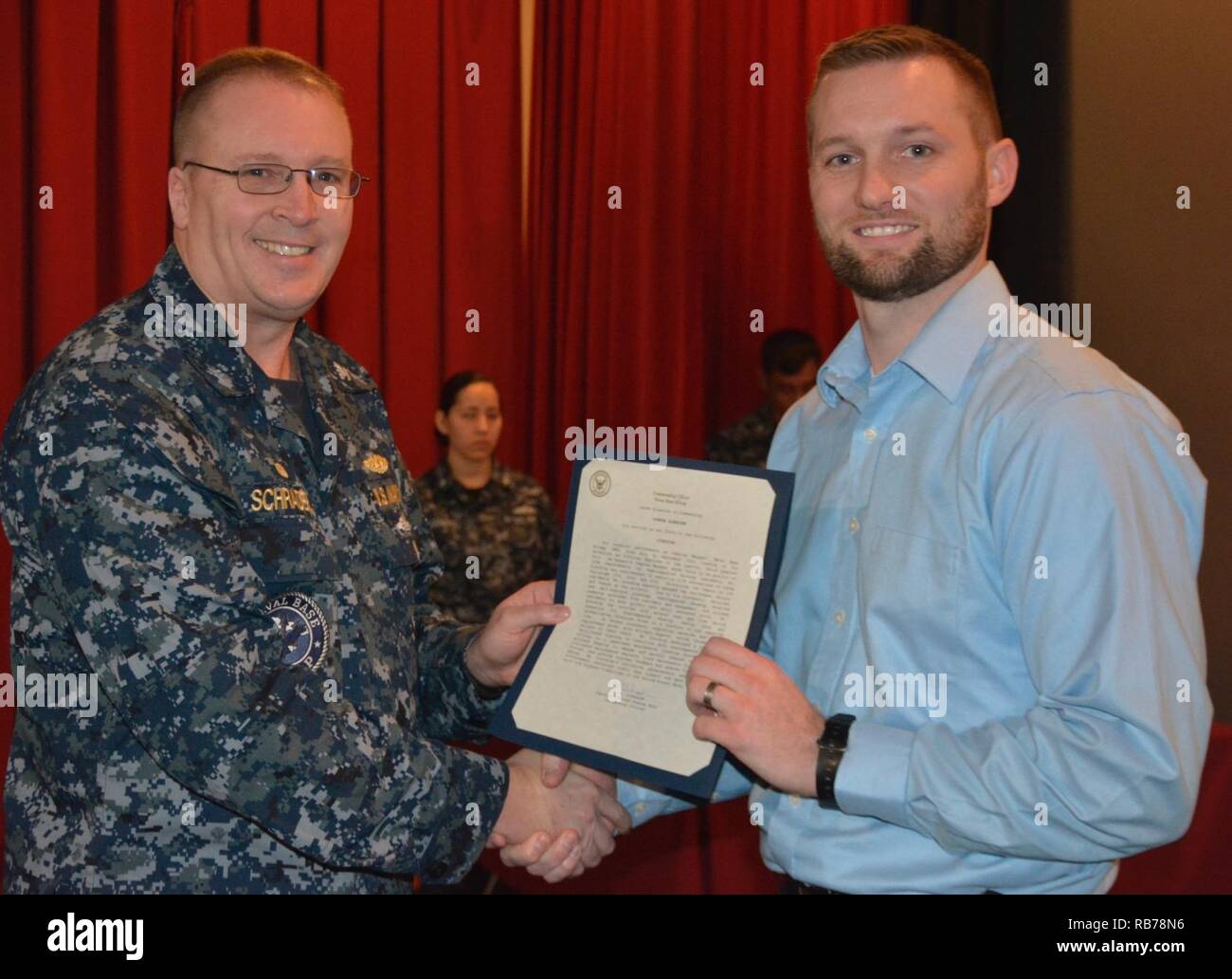 SILVERDALE, Wash. (Dec. 14, 2016) – Capt. Alan Schrader, Naval Base ...