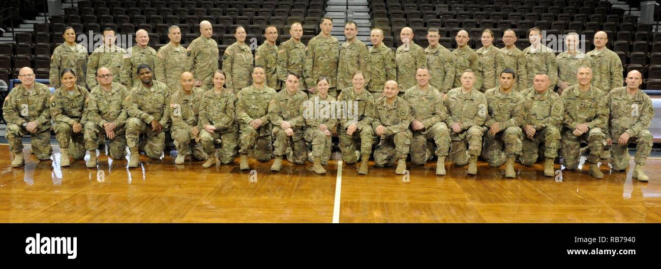 196th maneuver enhancement brigade hi-res stock photography and images ...