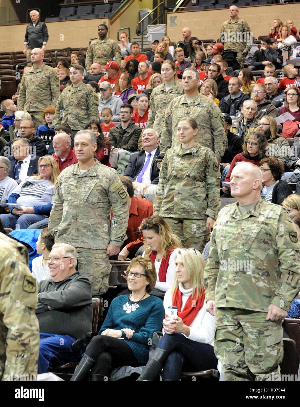 Soldiers from South Dakota Army National Guard’s 196th Maneuver ...