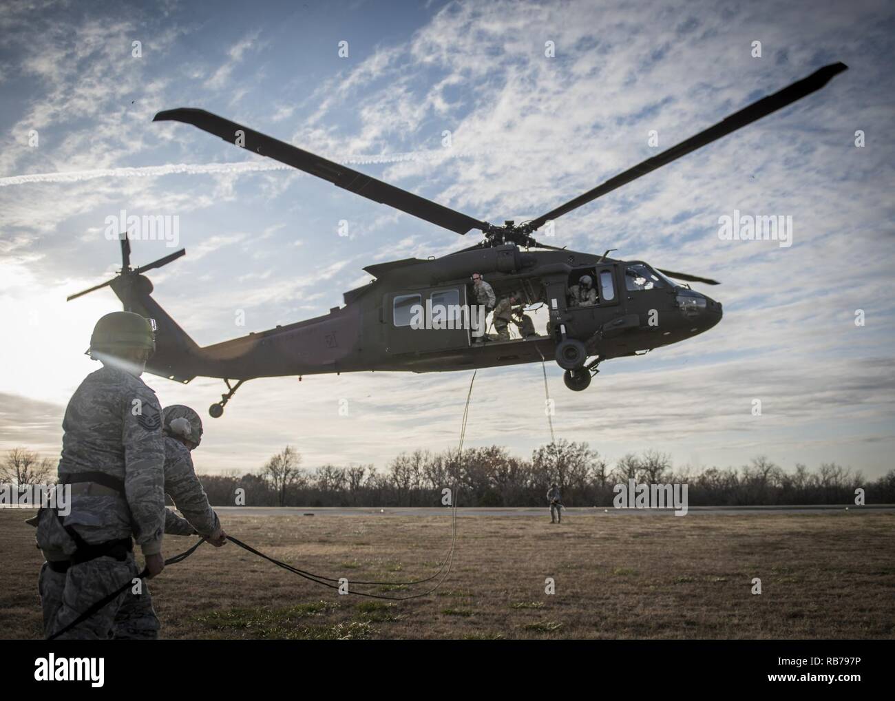 U.S. Air National Guard airman from the 138th and 137th Security Forces ...