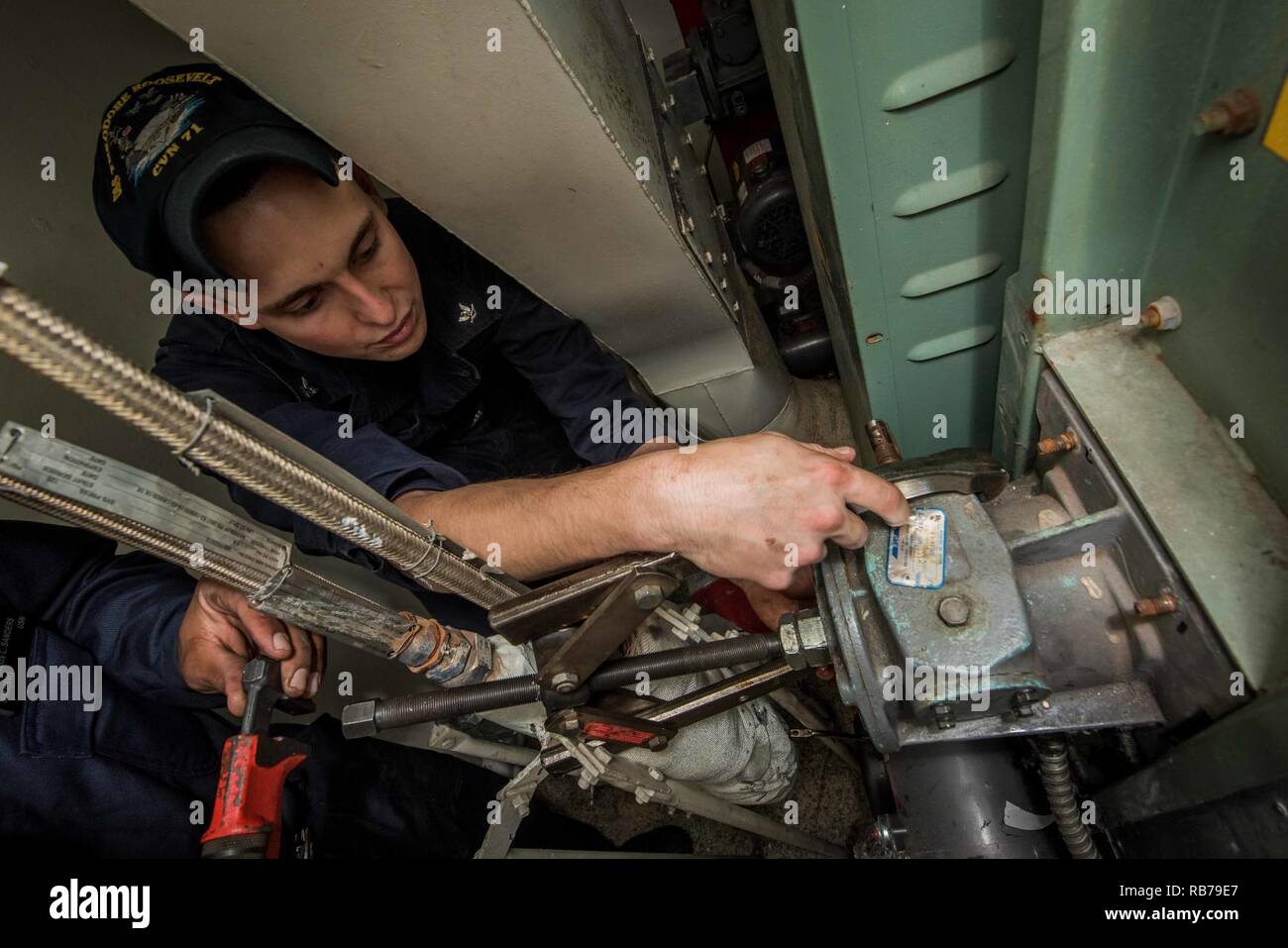 SAN DIEGO (Dec. 15, 2016) Petty Officer 3rd Class Timothy Selga and ...