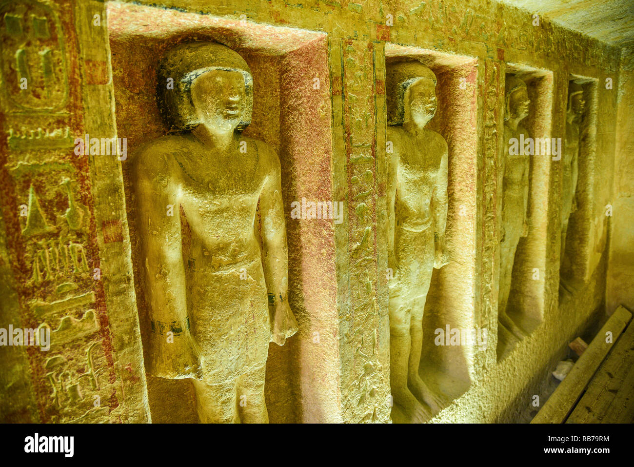 Inside a Giza tomb near the pyramids Stock Photo - Alamy