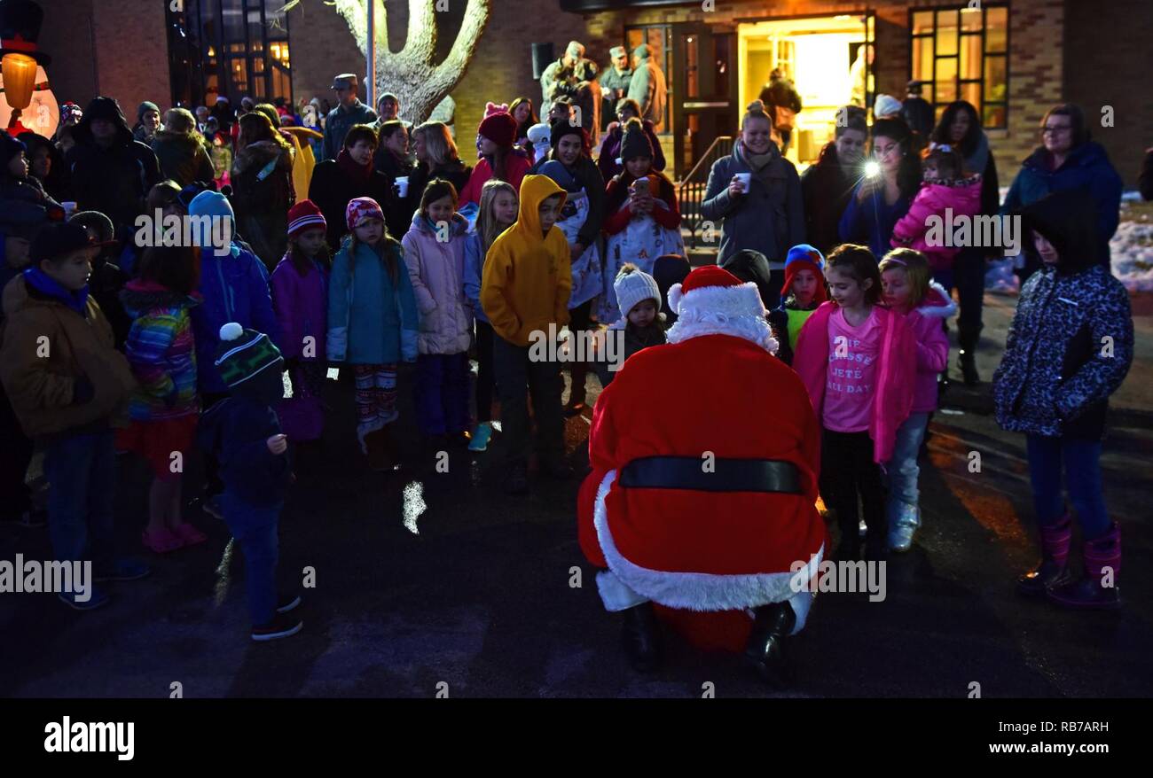 Santas arrival hi-res stock photography and images - Alamy