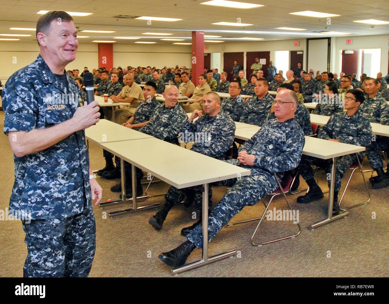 Navy operational support center nosc los angeles hi-res stock ...