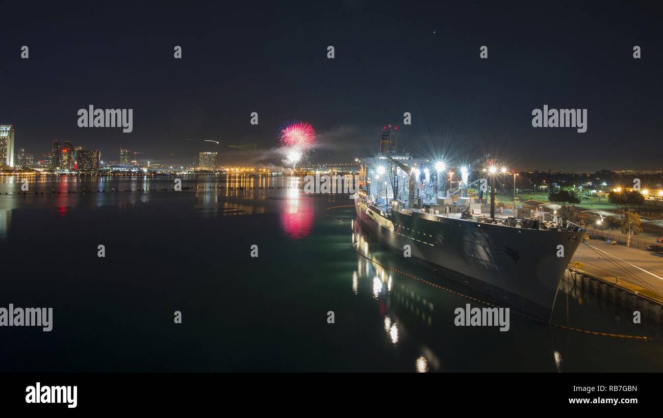 PACIFIC OCEAN (Dec. 3, 2016) The fleet replenishment oiler USNS Yukon ...