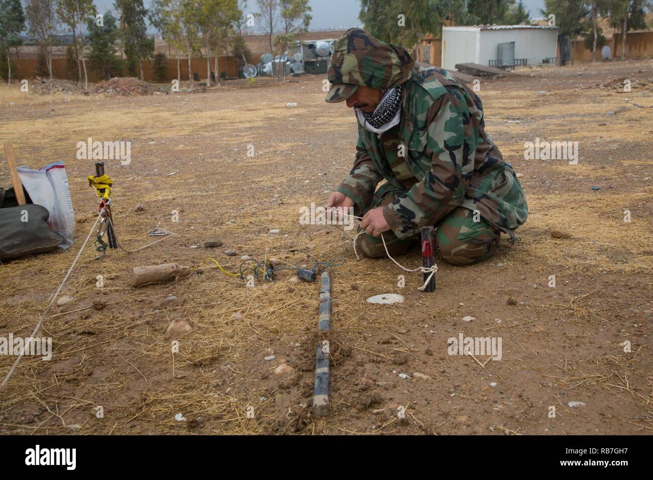 Components improvised explosive device hi-res stock photography and ...