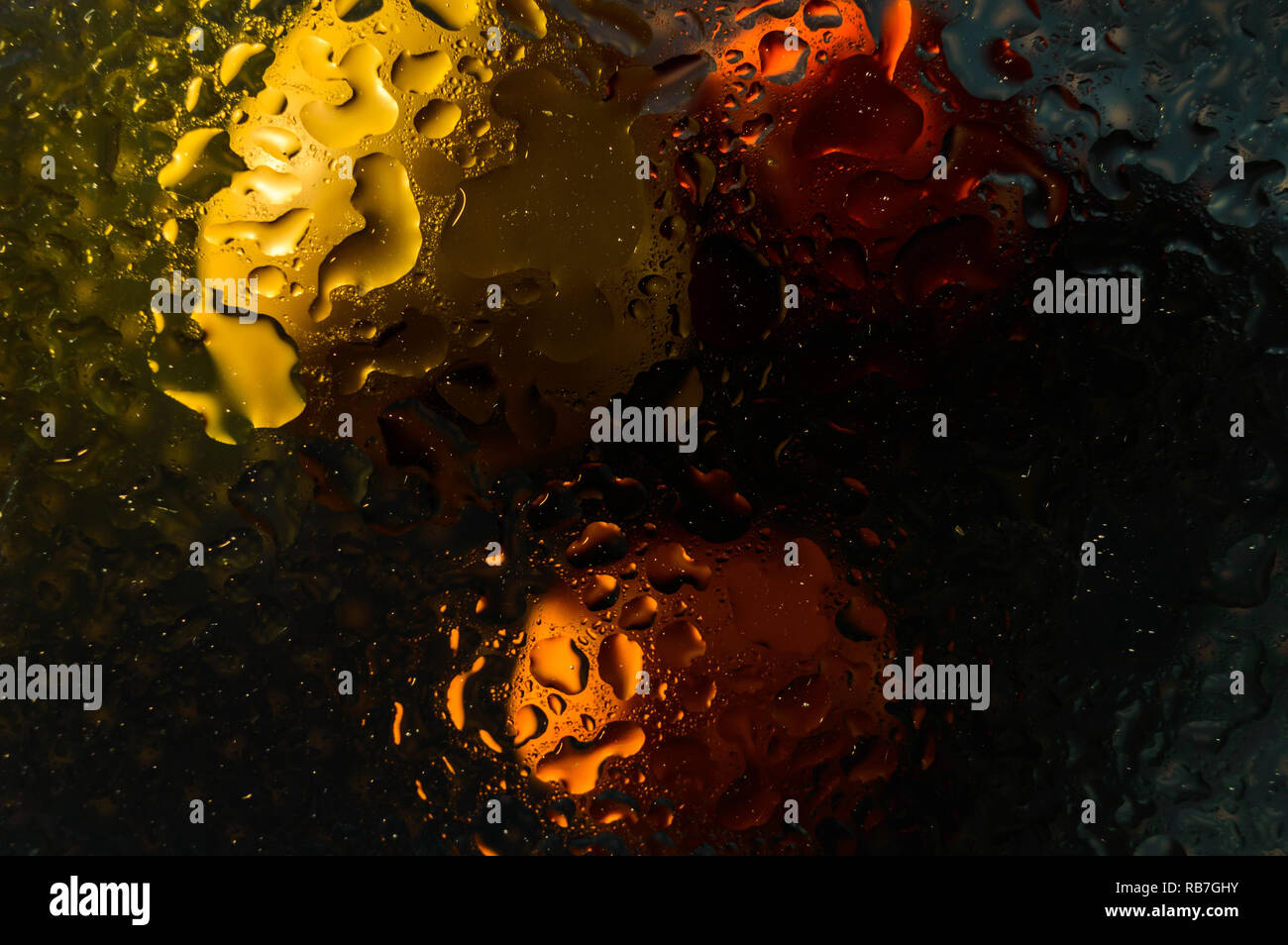 Amazing droplets hi-res stock photography and images - Alamy