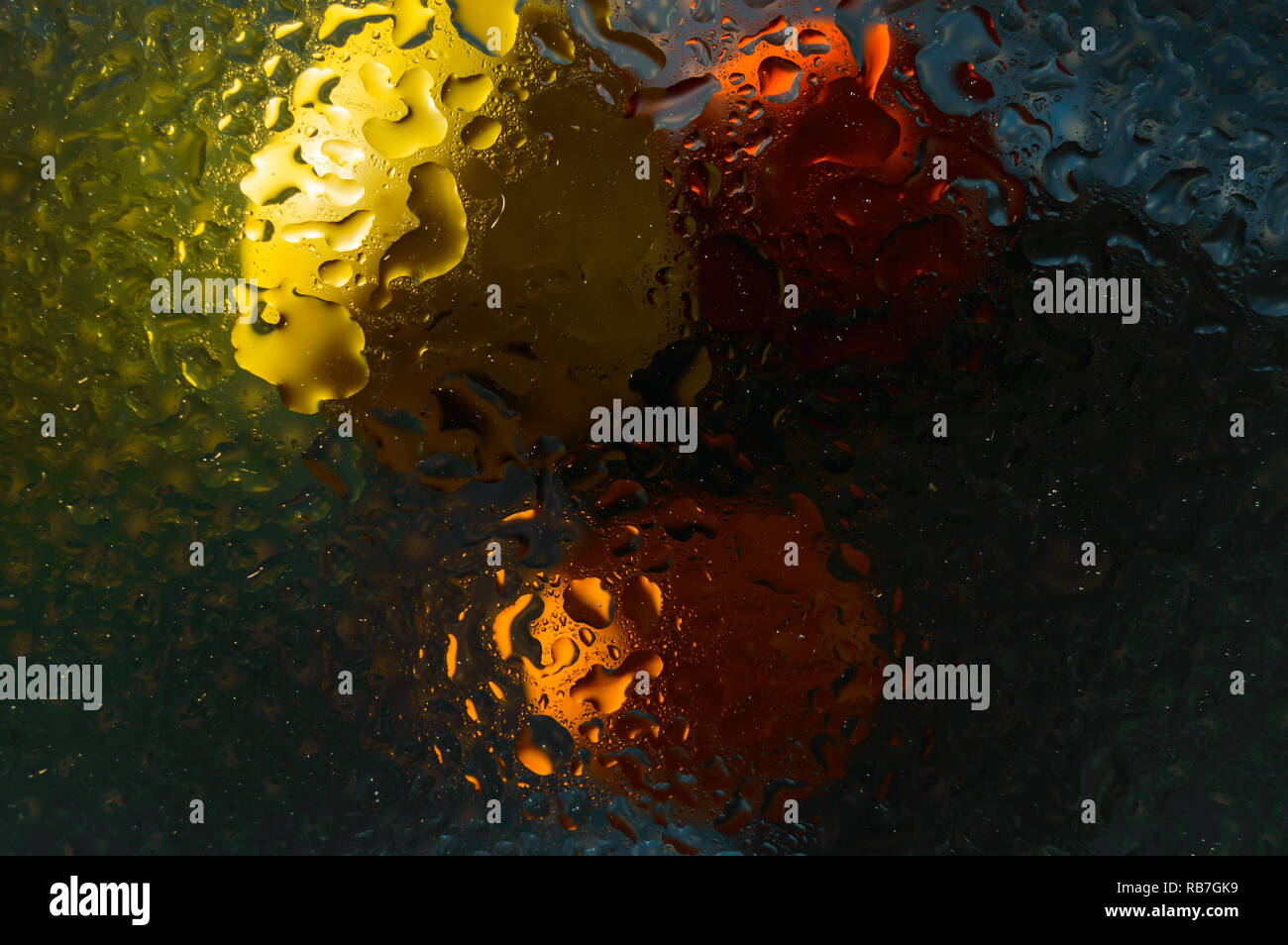 Amazing droplets hi-res stock photography and images - Alamy