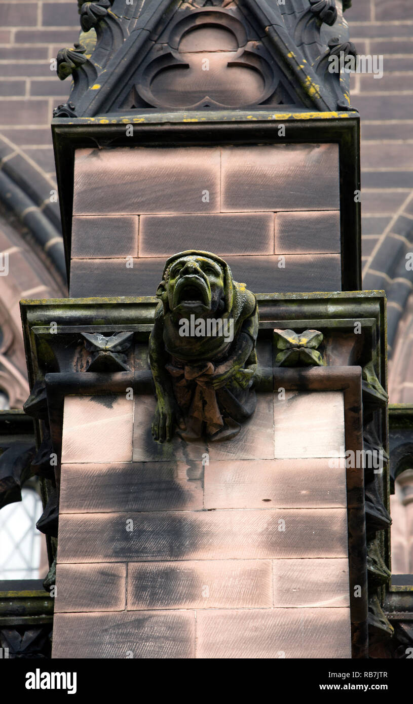 Chester carvings hi-res stock photography and images - Alamy