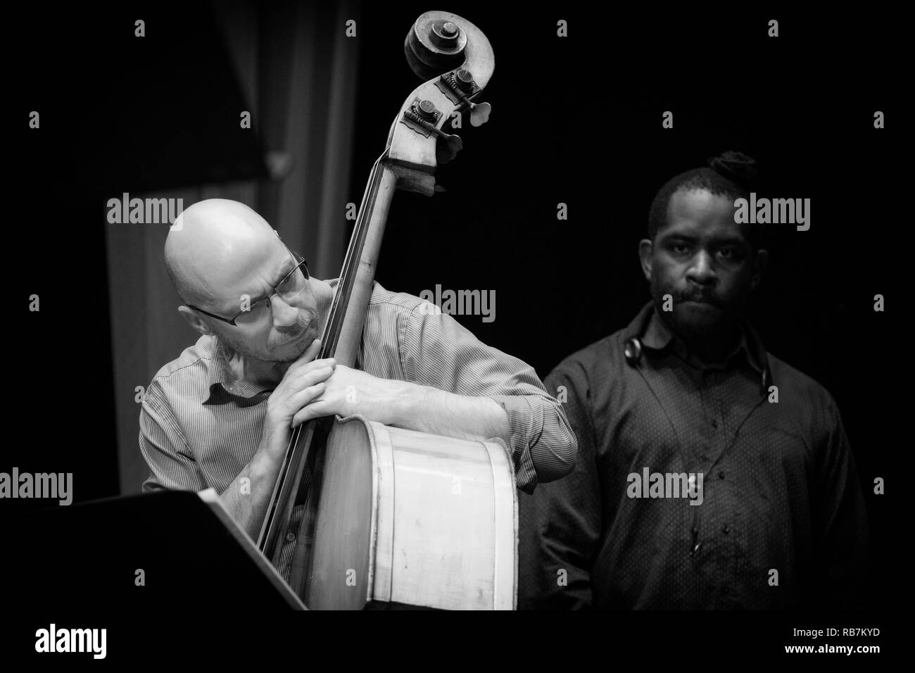Simon Thorpe on double bass and Jason Yarde on alto sax with Hexagonal ...