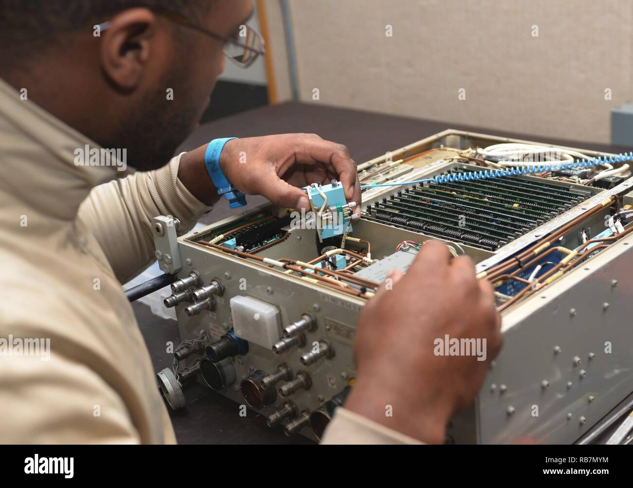 Line replaceable unit hi-res stock photography and images - Alamy Line replaceable unit hi-res stock photography and images - Alamy