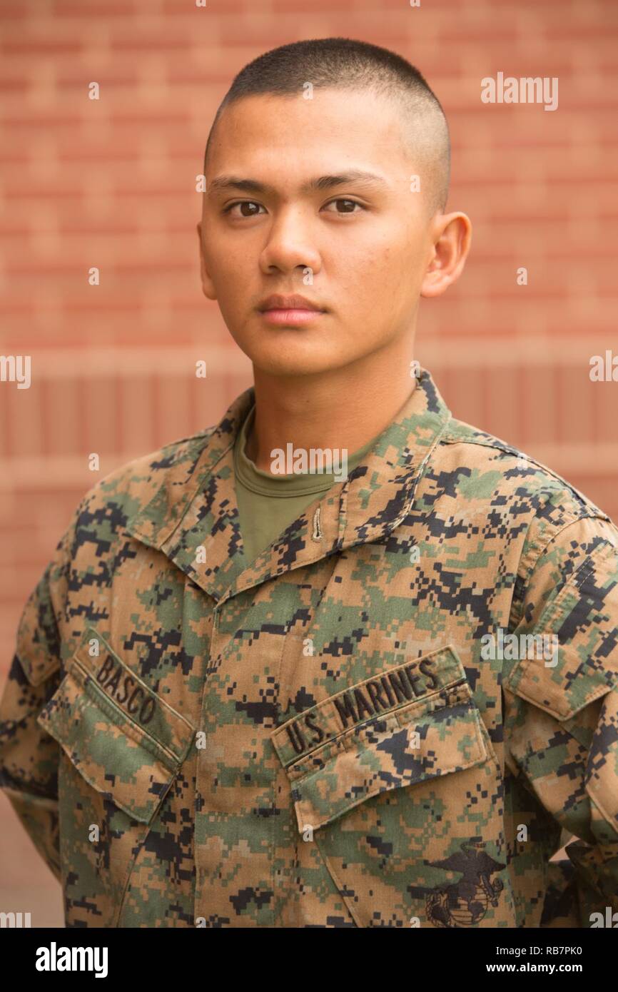 Platoon 3102 hi-res stock photography and images - Alamy