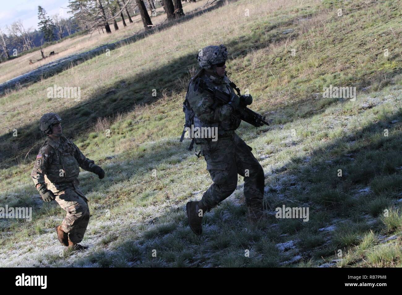 Combat engineers with 555th Engineer Brigade, 7th Infantry Division run ...
